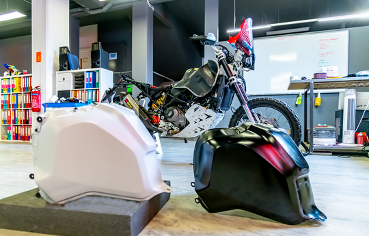Carbon Fiber Fuel Tank for Ducati DesertX - Easy Service with Removable ...